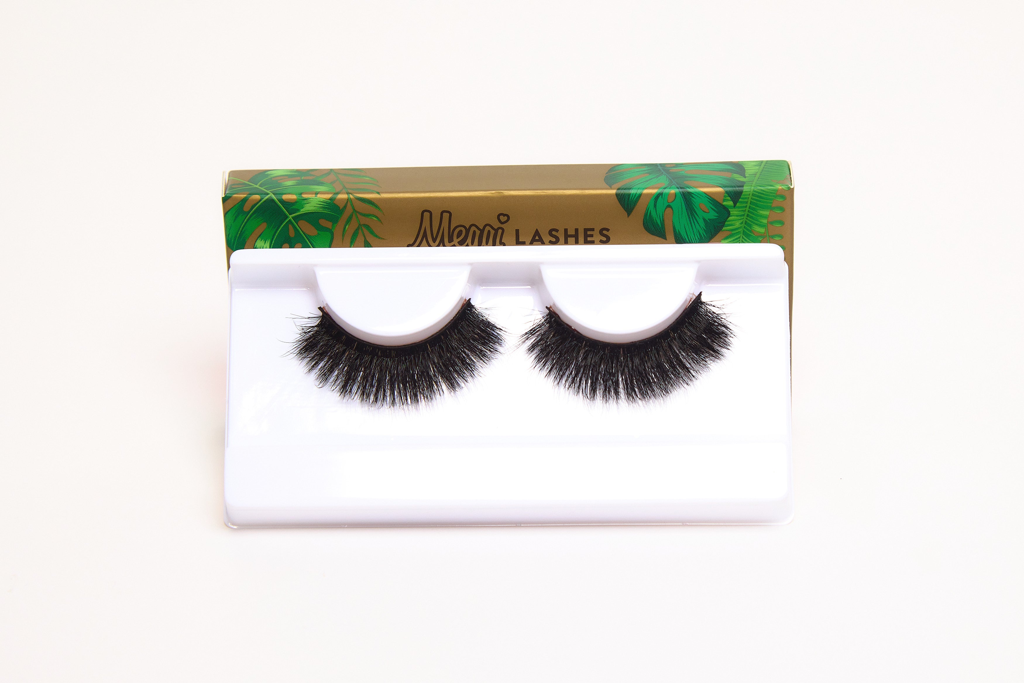 Sorry Bye Gold Collection Meggi Lashes